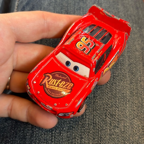 Disney | Toys | Lightning Mcqueen Rusteze 95 Racer Piston Cup Pixar ...